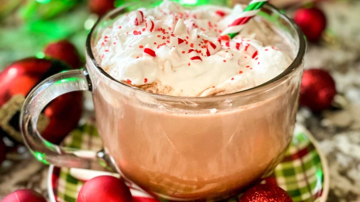30 Festive Christmas Cocktails